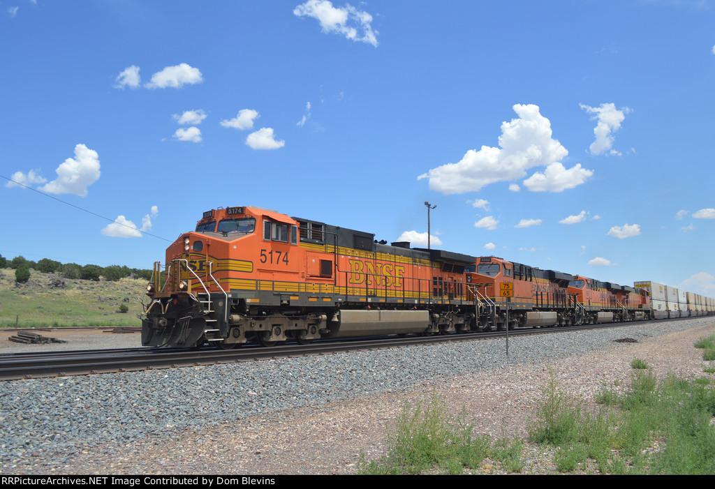 BNSF 5174